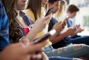 Youtube, Shorts ou TikTok : Comparatif complet et guide pratique